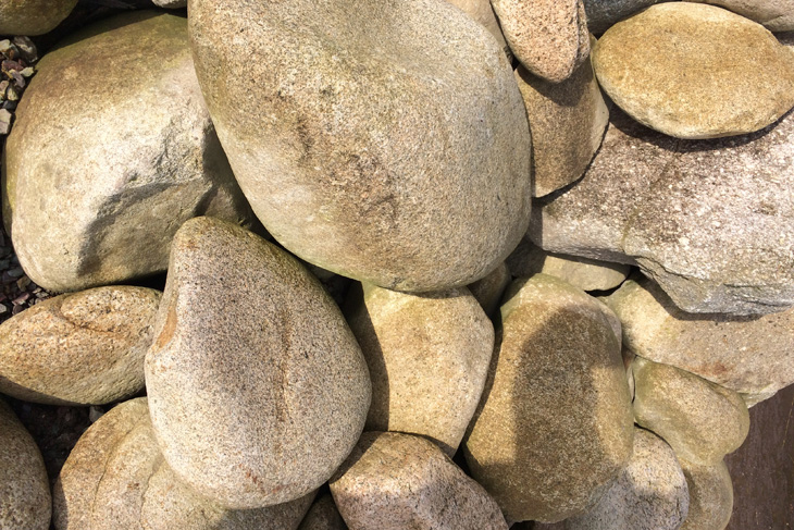 Enrochement MORAINES GRANIT (rochers) | Plateforme compostage et ...