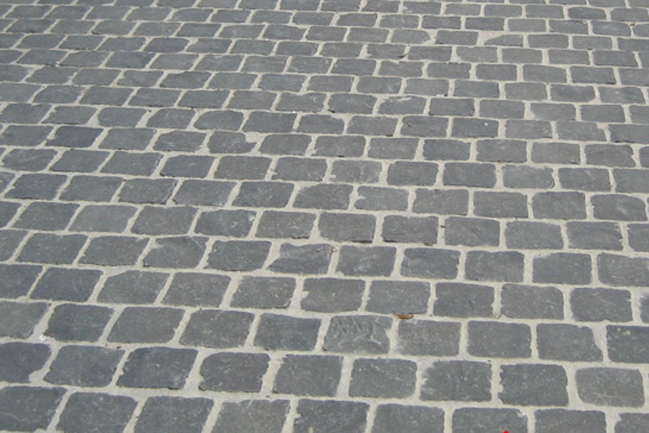 Pavés en MILAN BASALT DU VIETNAM | Plateforme compostage et produits ...